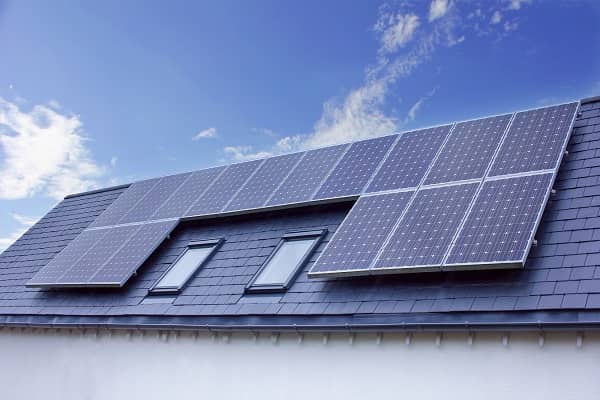 7 Ways to Power Your Home With Green Energy Options | EVR Mag